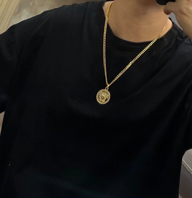 Precise copy Versace Necklaces