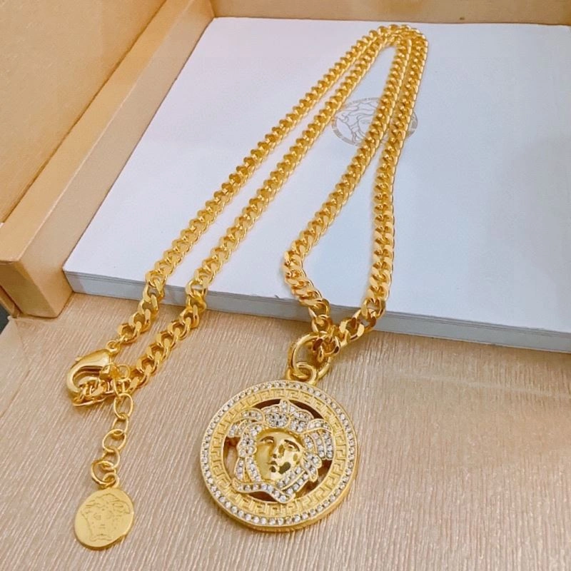 Precise copy Versace Necklaces