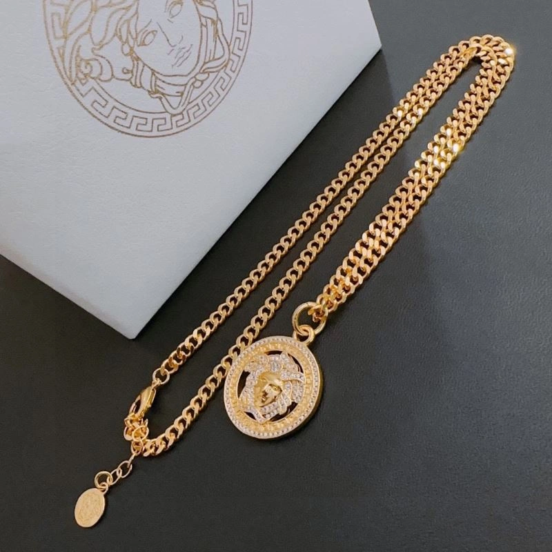Precise copy Versace Necklaces