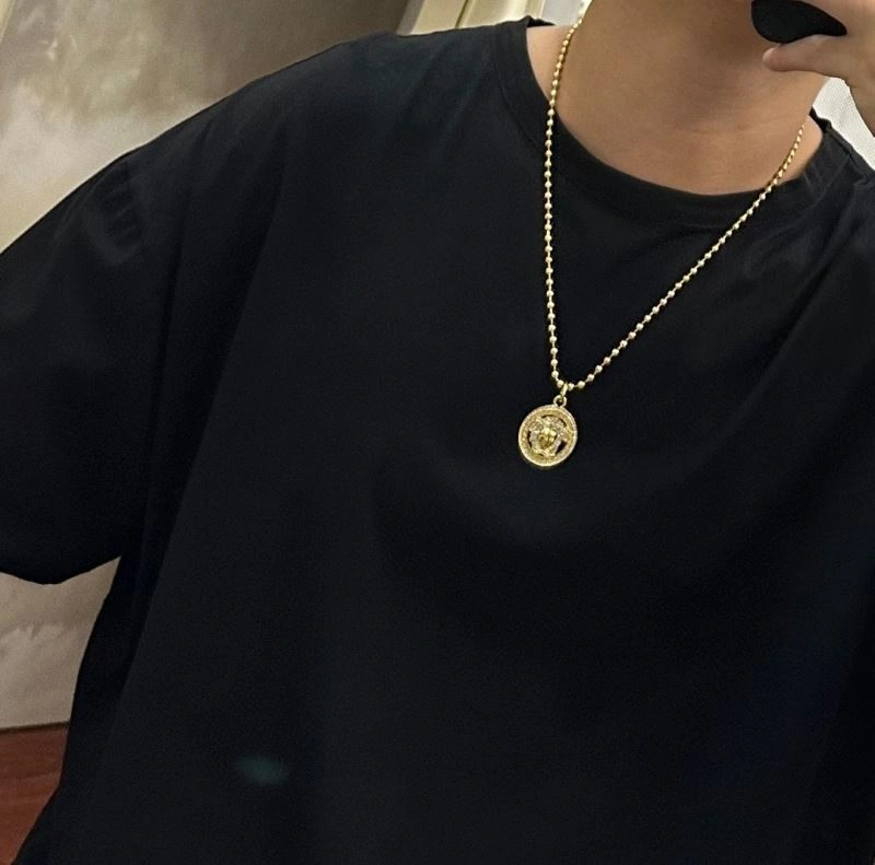 High fidelity Versace Necklaces