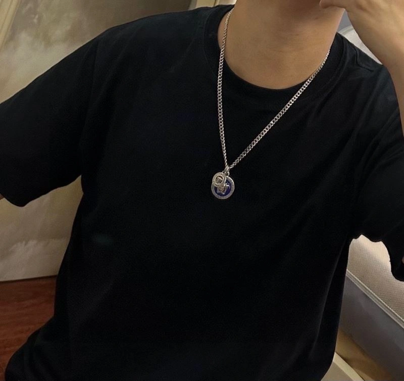 Precise copy Versace Necklaces