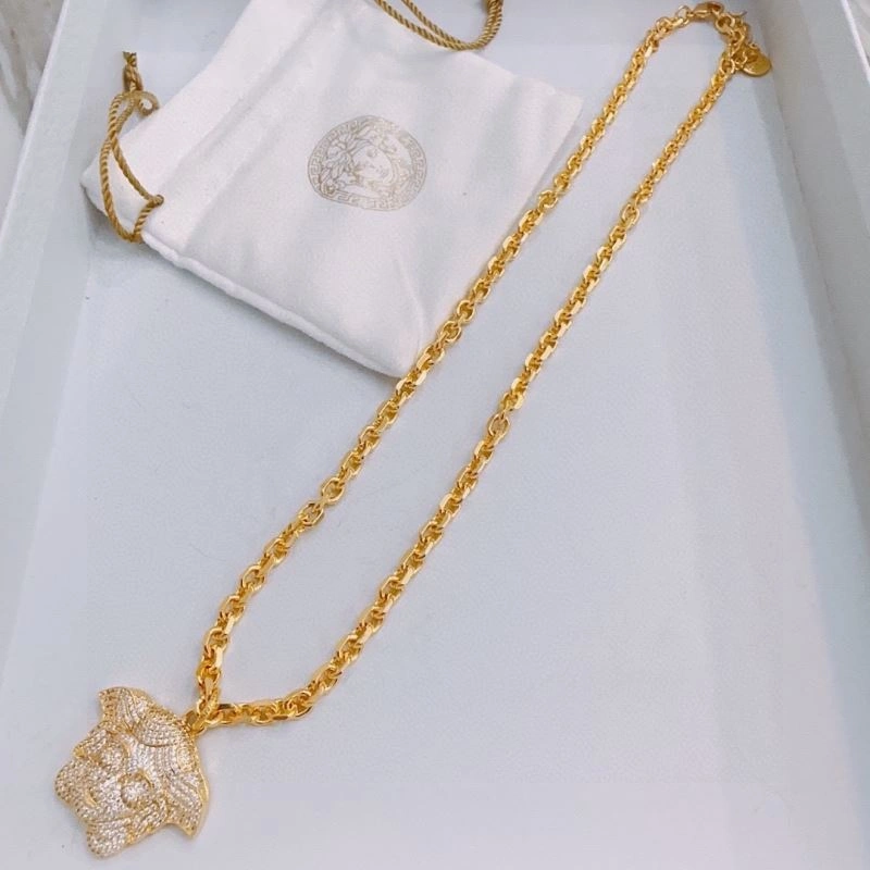 Low-cost Versace Necklaces