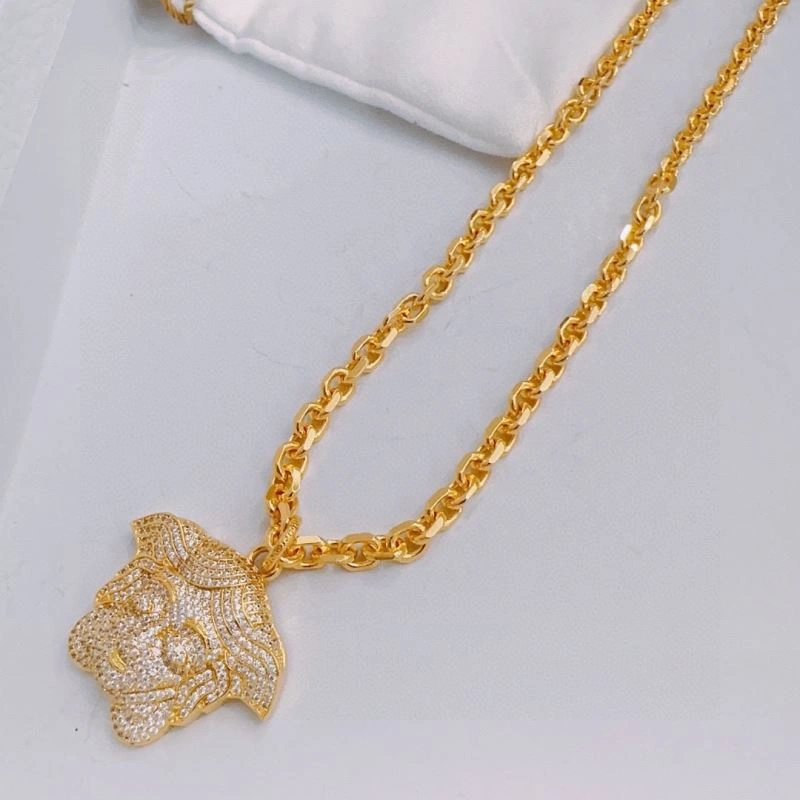 Low-cost Versace Necklaces
