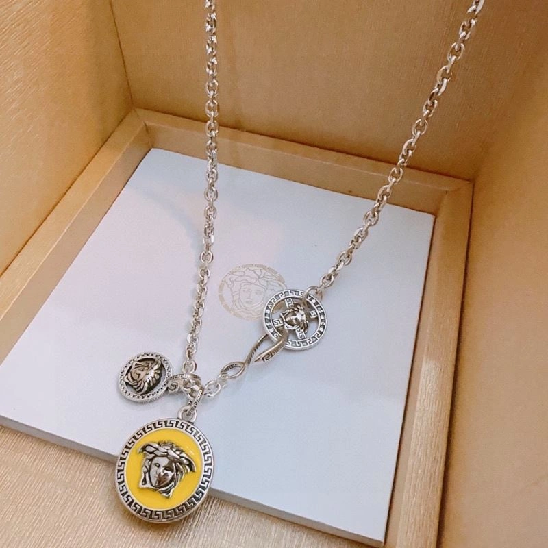 Mirror quality Versace Necklaces