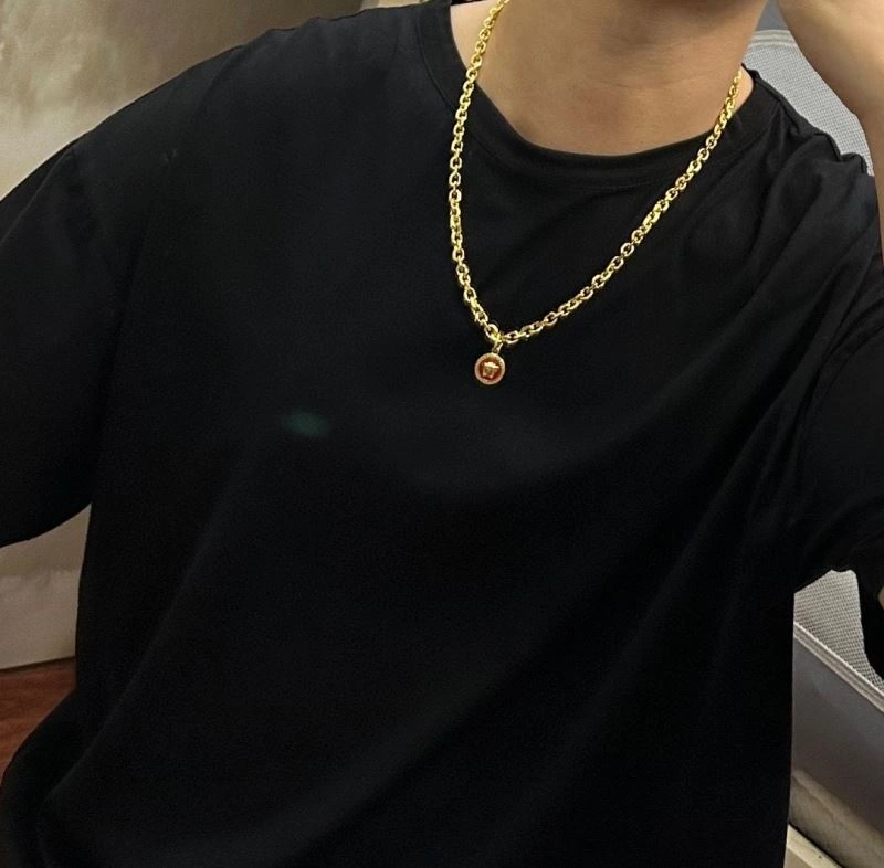 Precise copy Versace Necklaces