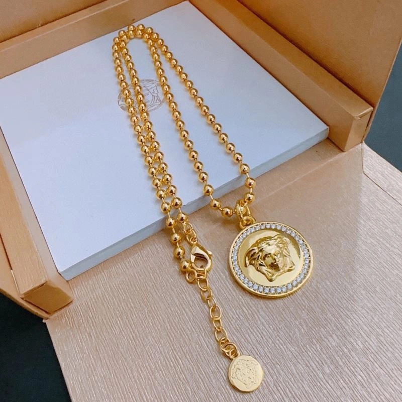 Precise copy Versace Necklaces
