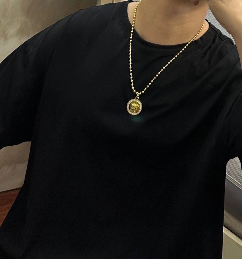 Precise copy Versace Necklaces