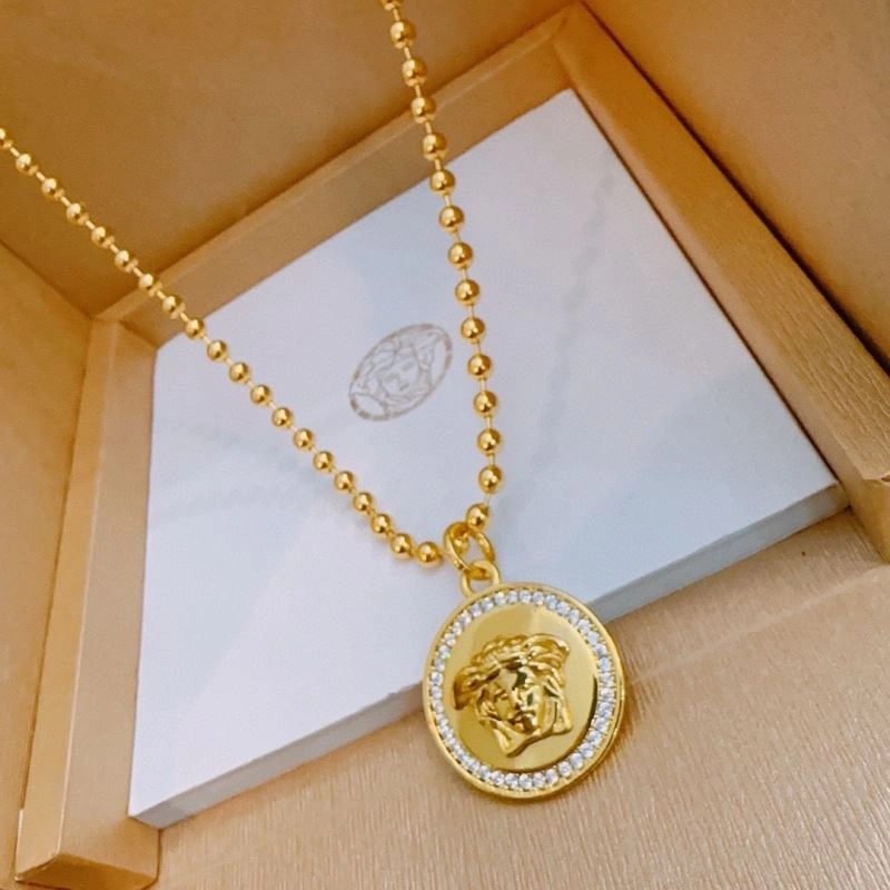 Precise copy Versace Necklaces