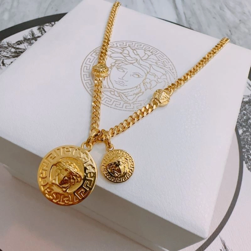 Exact replica Versace Necklaces