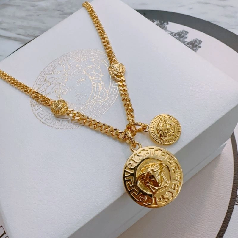 Exact replica Versace Necklaces