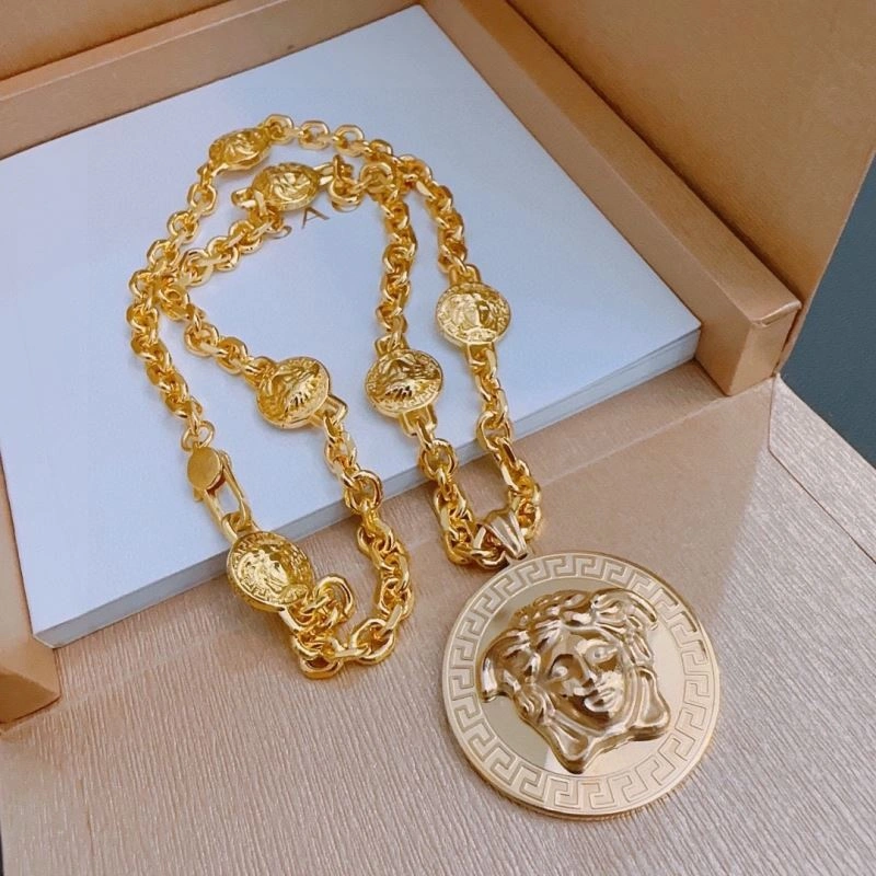 High accuracy Versace Necklaces