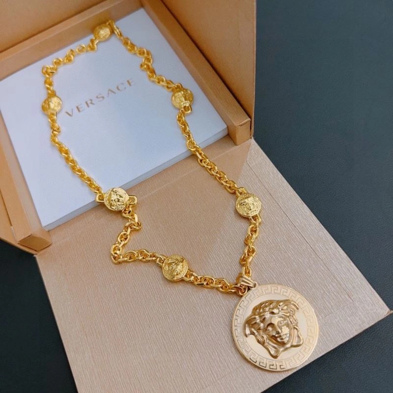 High accuracy Versace Necklaces