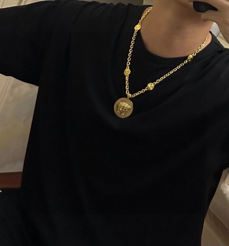 High accuracy Versace Necklaces