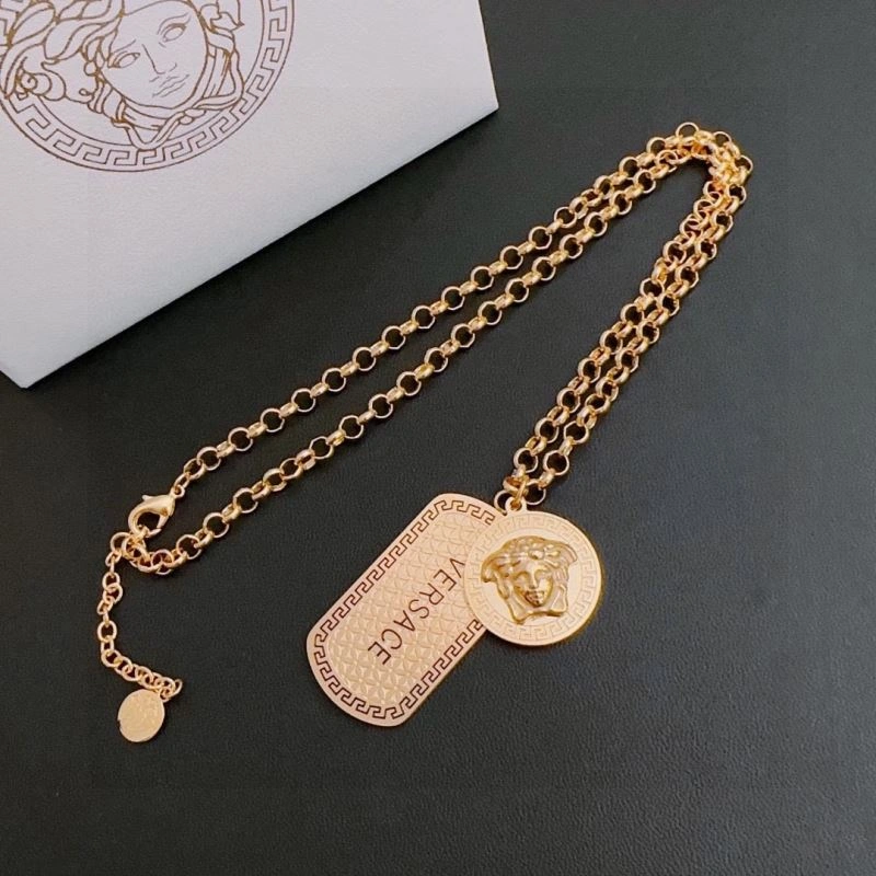 Accurate model Versace Necklaces