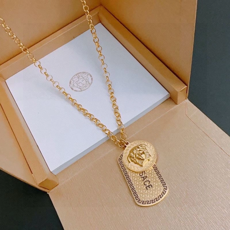 Accurate model Versace Necklaces