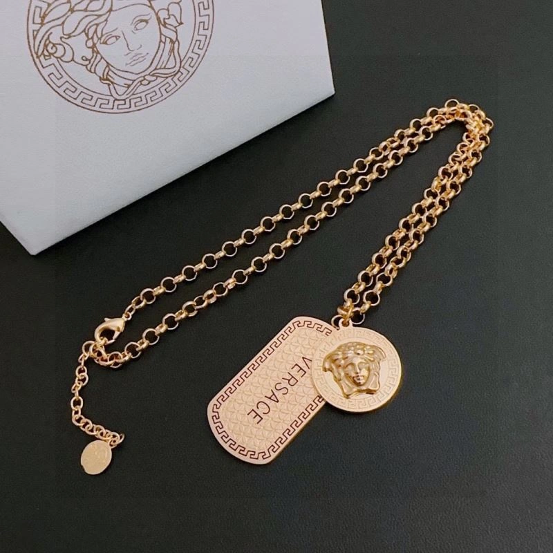 Accurate model Versace Necklaces