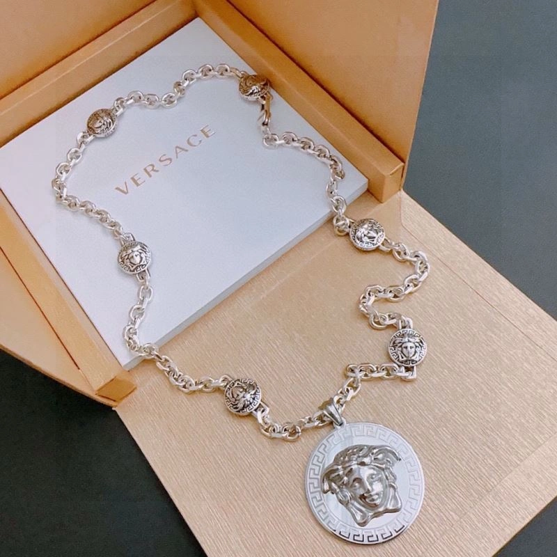 Exact replica Versace Necklaces