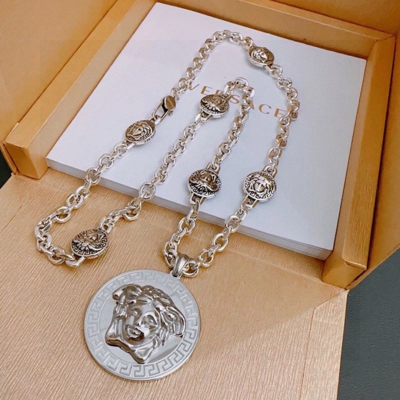 Exact replica Versace Necklaces