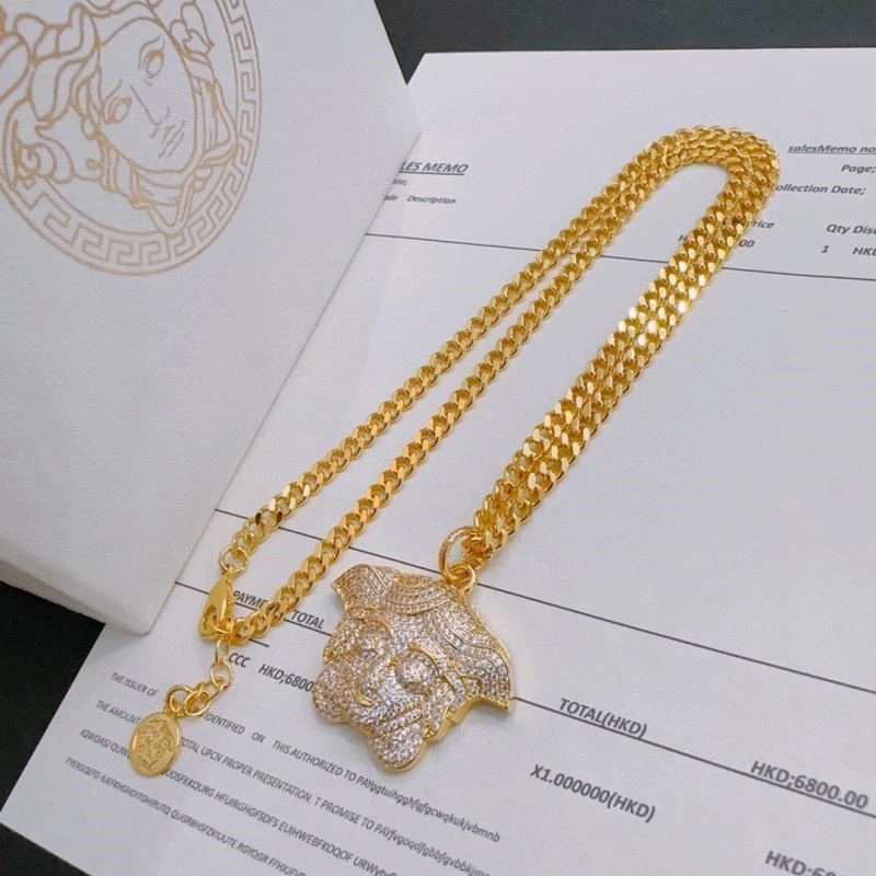 Top mirror Versace Necklaces