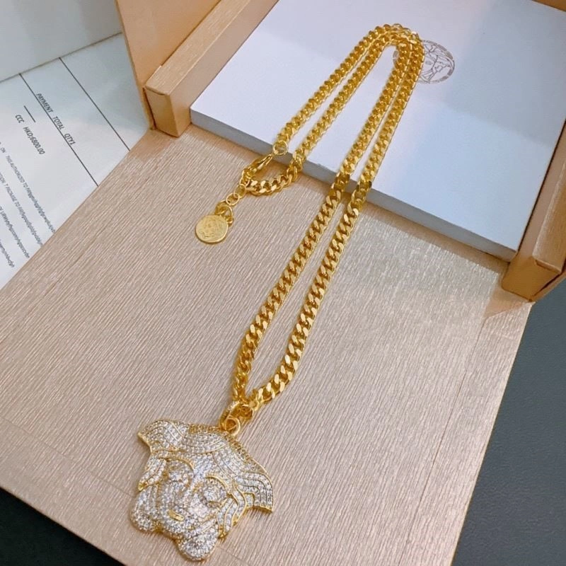 Top mirror Versace Necklaces