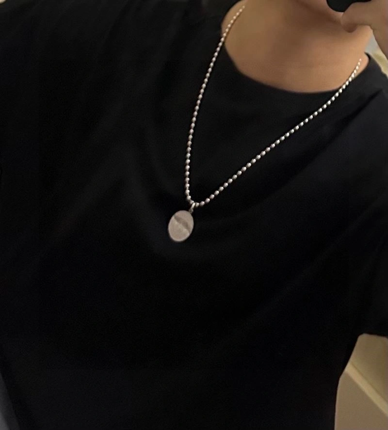 Low-cost Versace Necklaces
