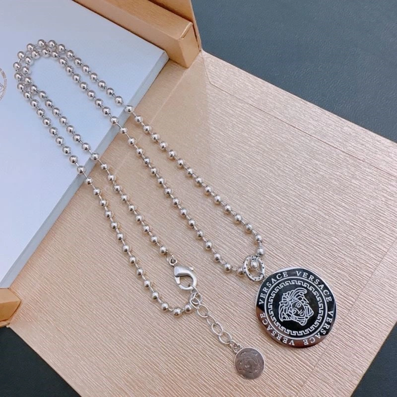 Low-cost Versace Necklaces
