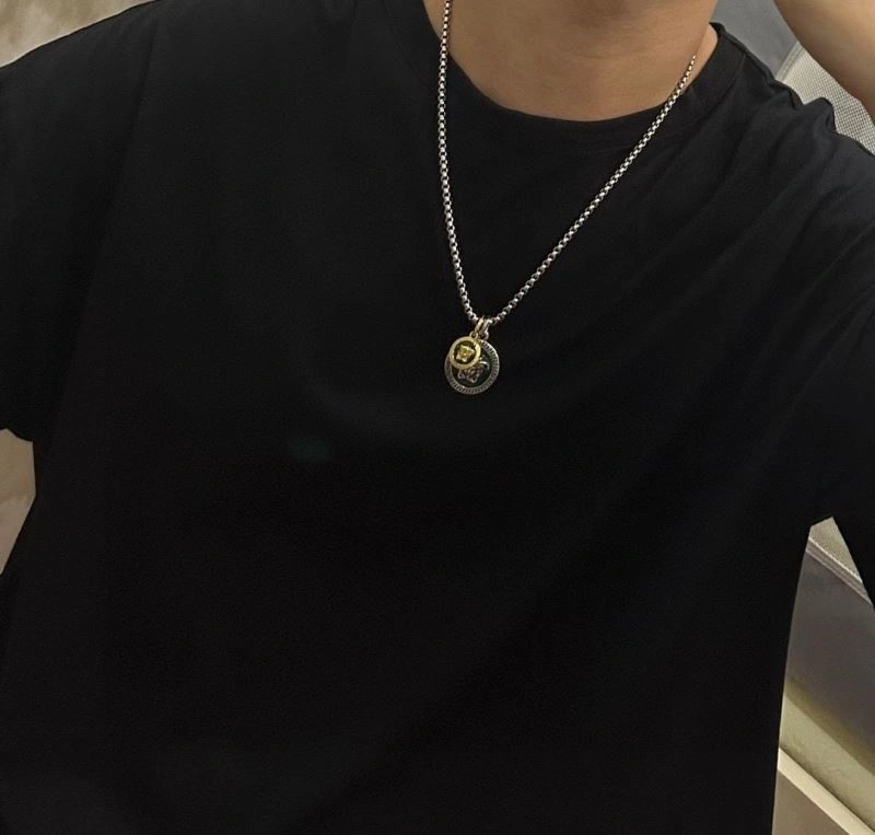 Brand-authenticated Versace Necklaces