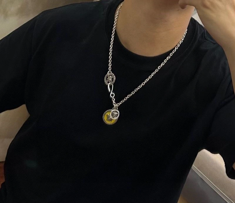 Exact replica Versace Necklaces