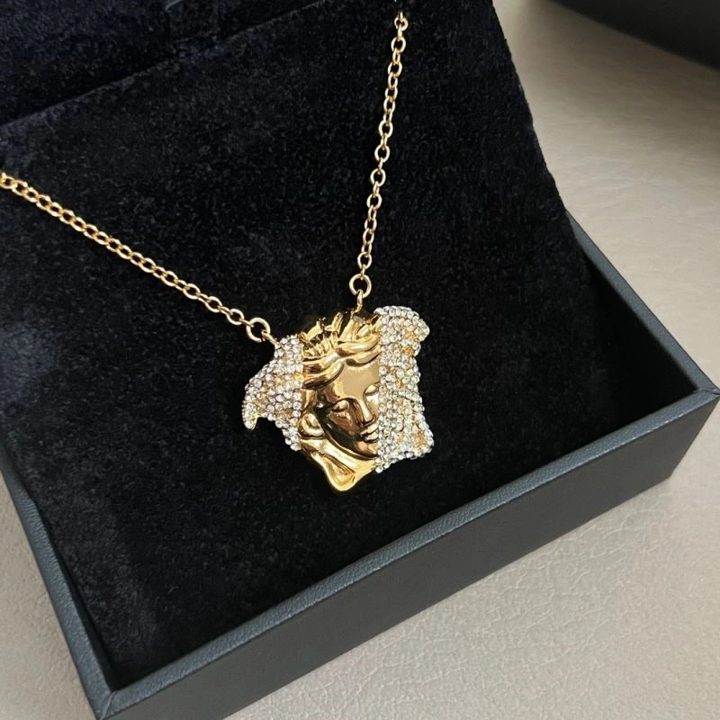 Economical Versace Necklaces