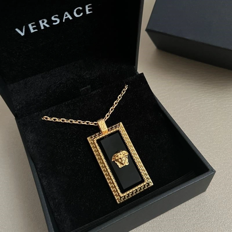 Exact replica Versace Necklaces