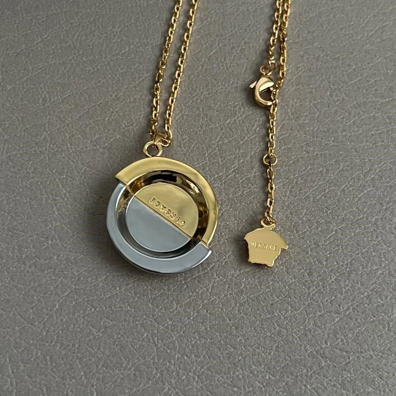 Economical Versace Necklaces