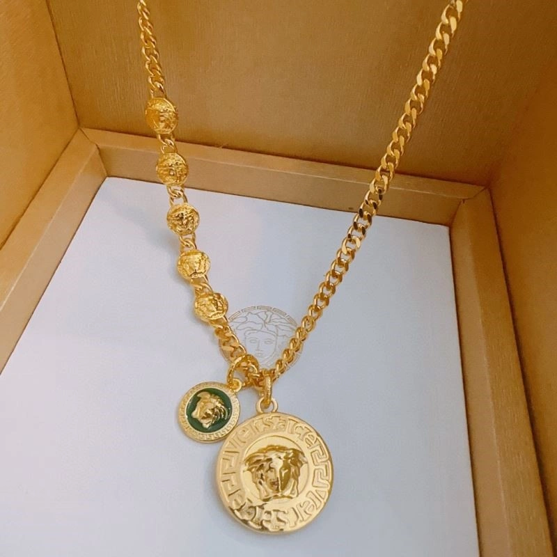 High fidelity Versace Necklaces