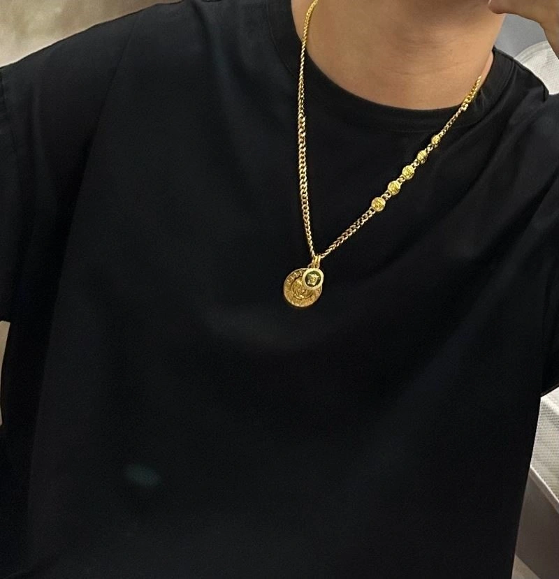 High fidelity Versace Necklaces