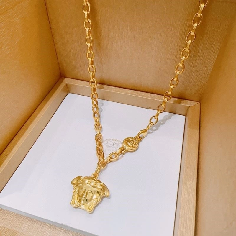 Top match Versace Necklaces
