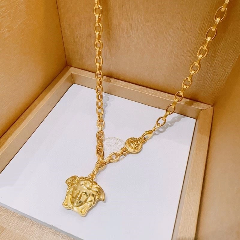 Top match Versace Necklaces