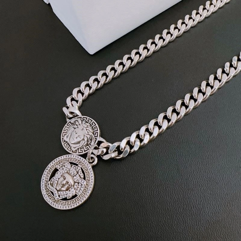 Brand-authenticated Versace Necklaces
