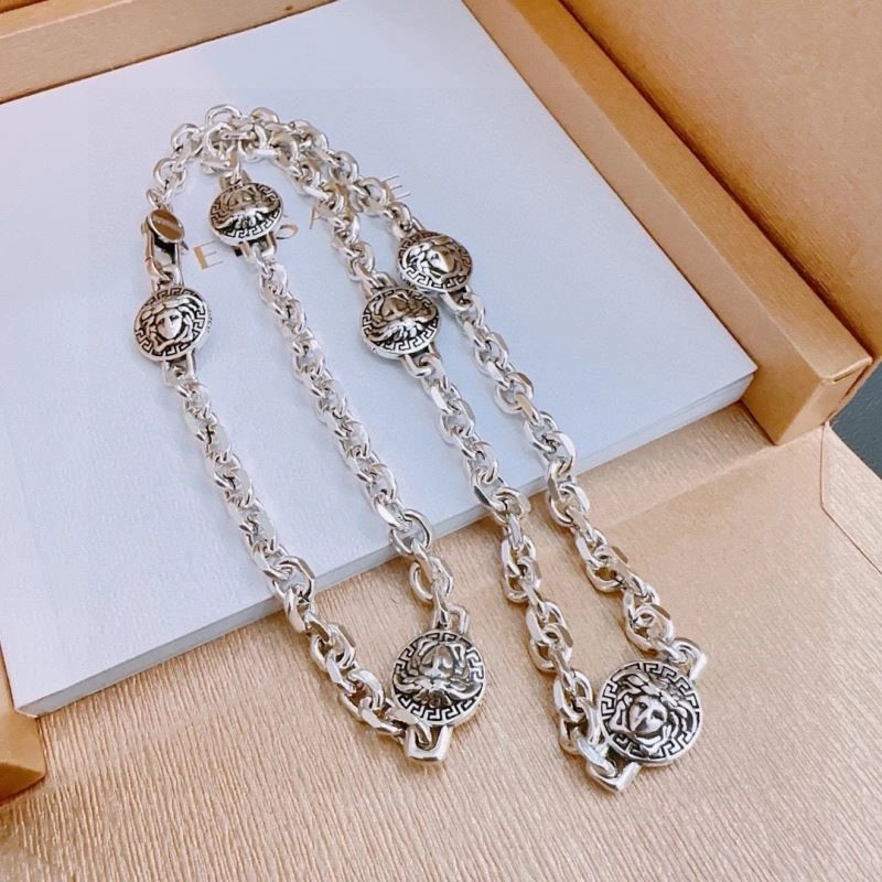 1:1 copy Versace Necklaces