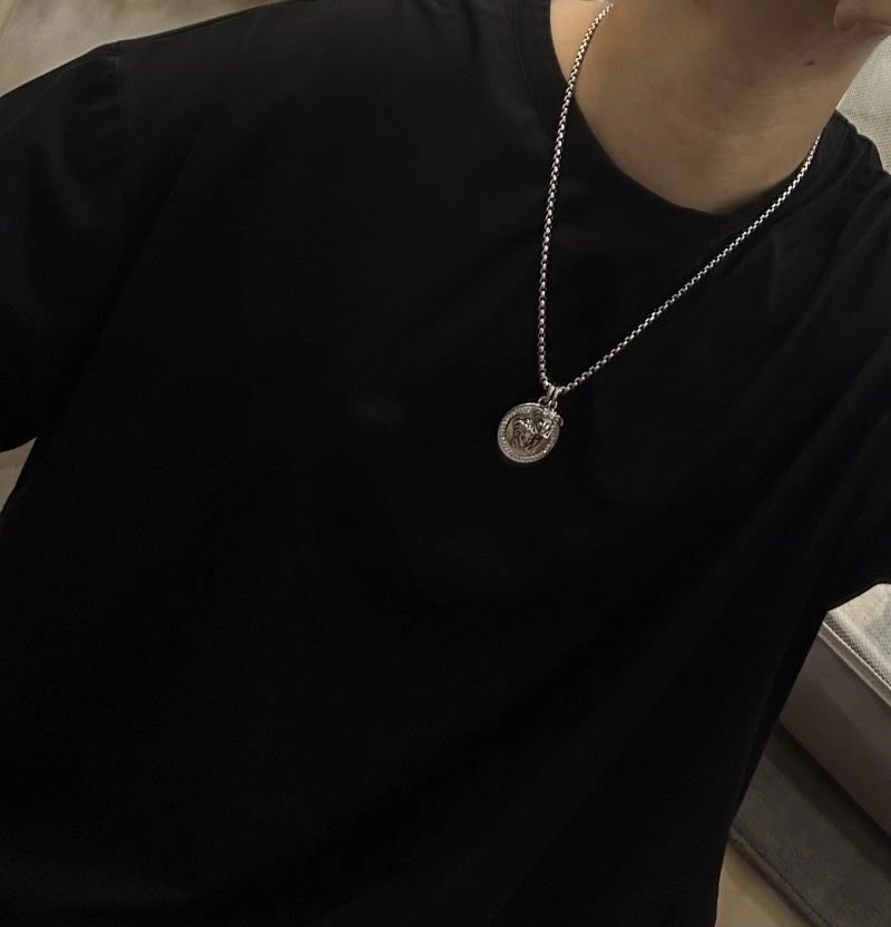 Exact replica Versace Necklaces