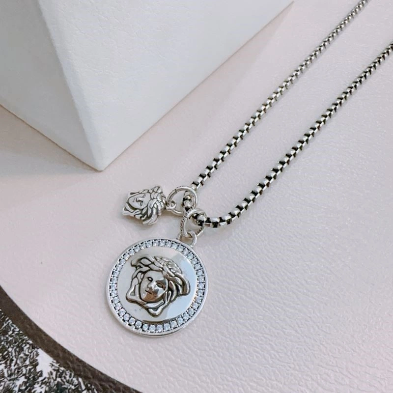 Exact replica Versace Necklaces