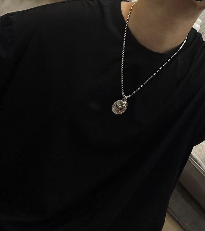 Exact replica Versace Necklaces