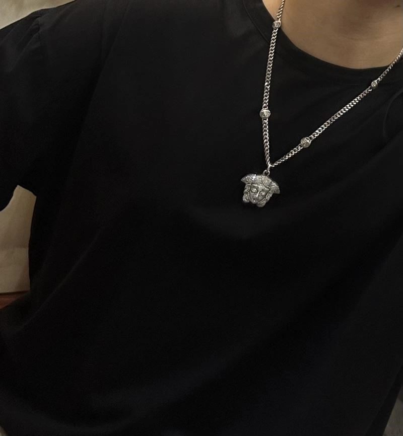 Brand-authenticated Versace Necklaces