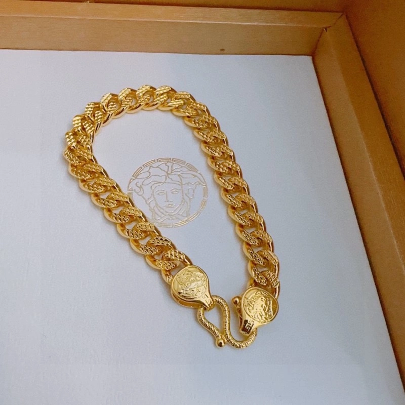 Economical Versace Necklaces