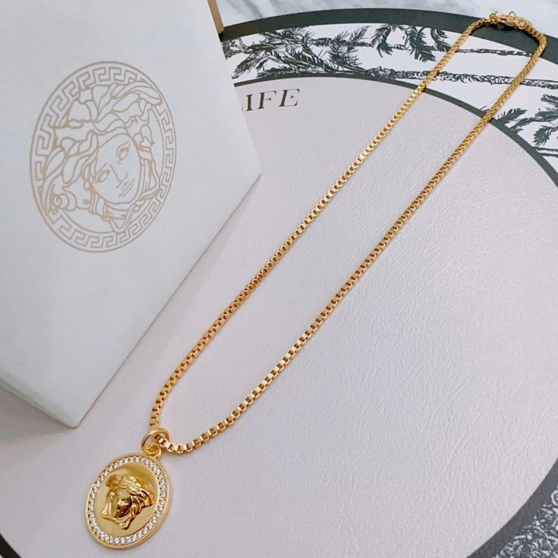 Top match Versace Necklaces