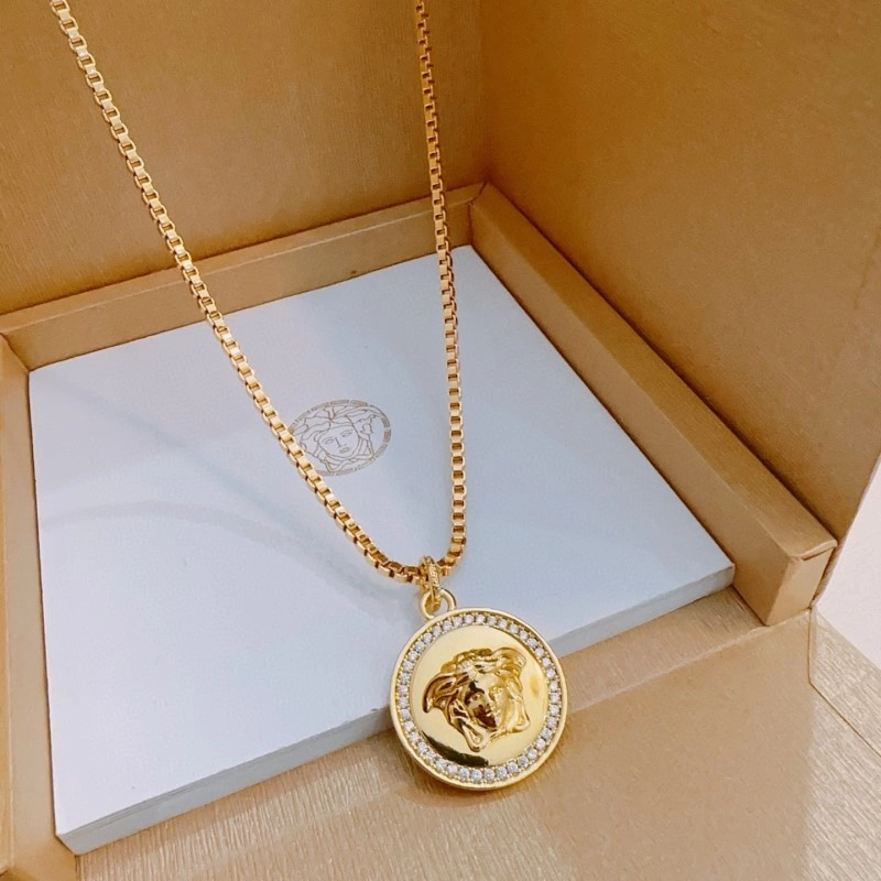 Top match Versace Necklaces