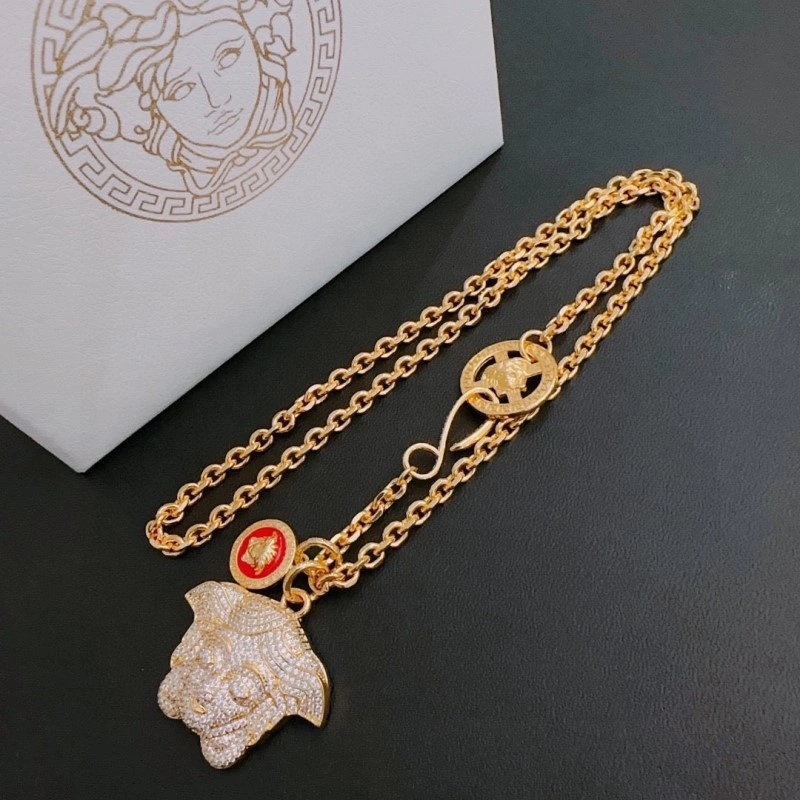 Precise copy Versace Necklaces