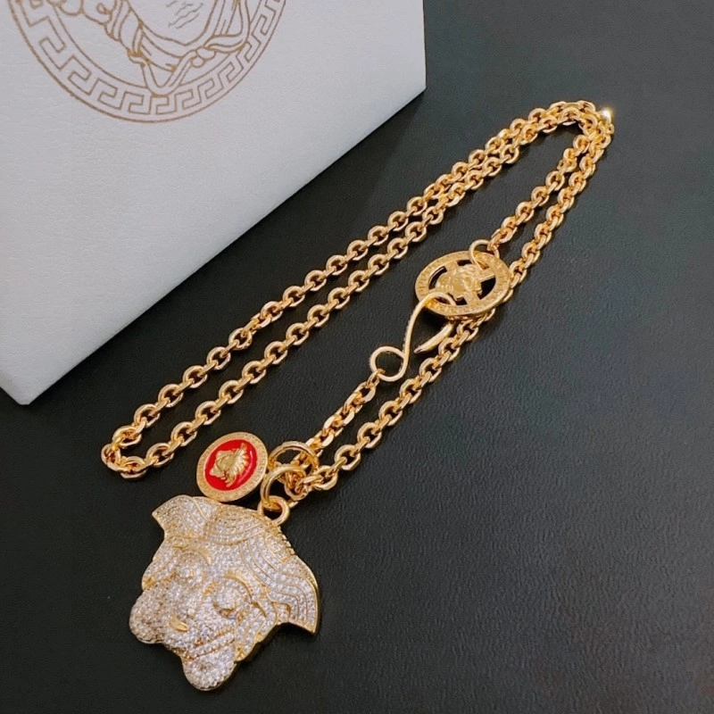 Precise copy Versace Necklaces