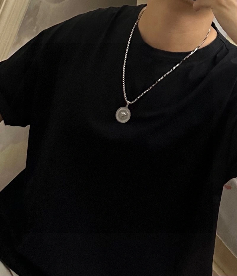 Brand-authenticated Versace Necklaces