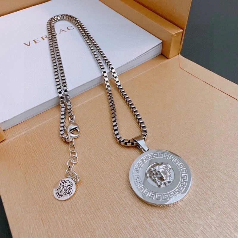 Brand-authenticated Versace Necklaces