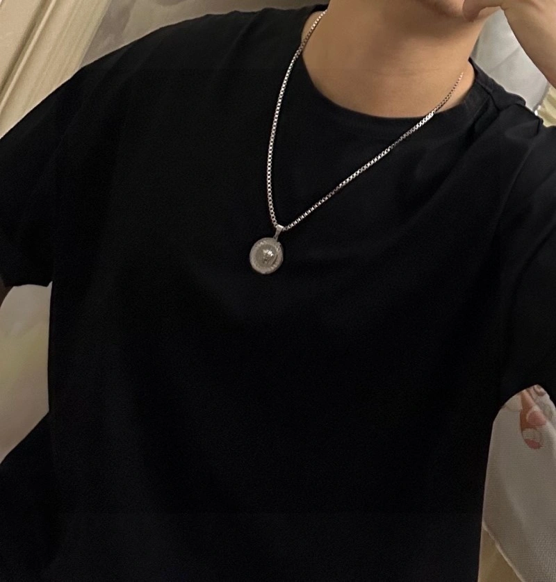 Brand-authenticated Versace Necklaces