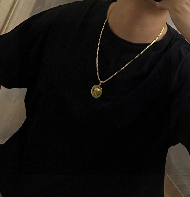 Exact replica Versace Necklaces